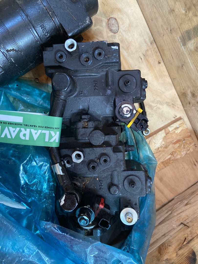 Klaravik Auktioner | Olie motor