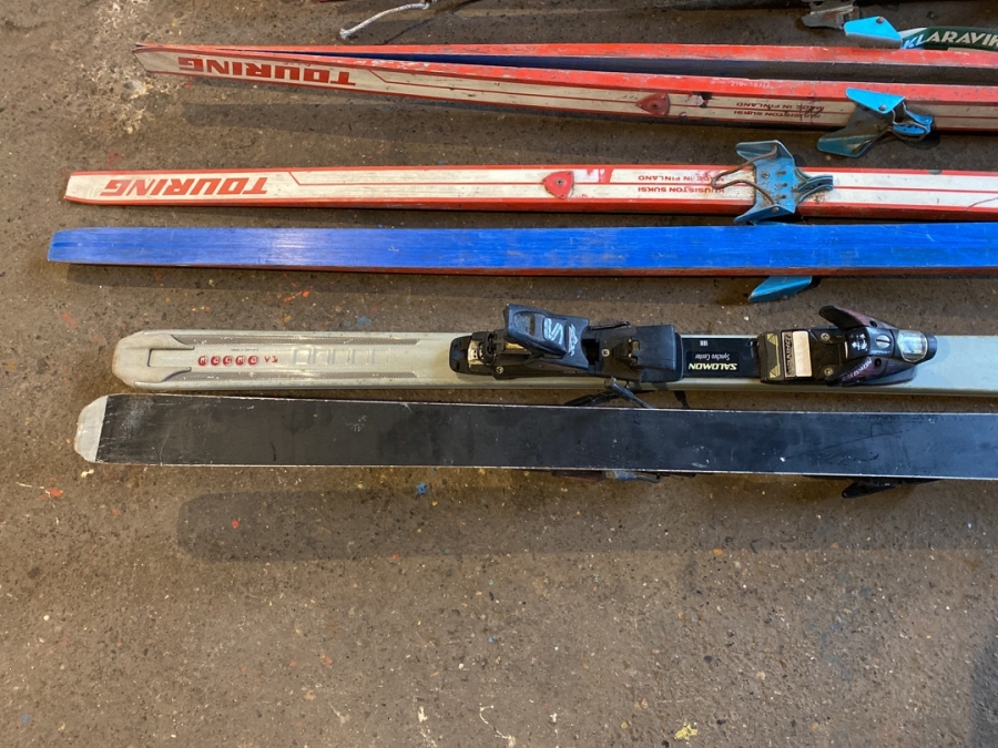 Klaravik Auktioner | Langrendsski, slalomski og stave