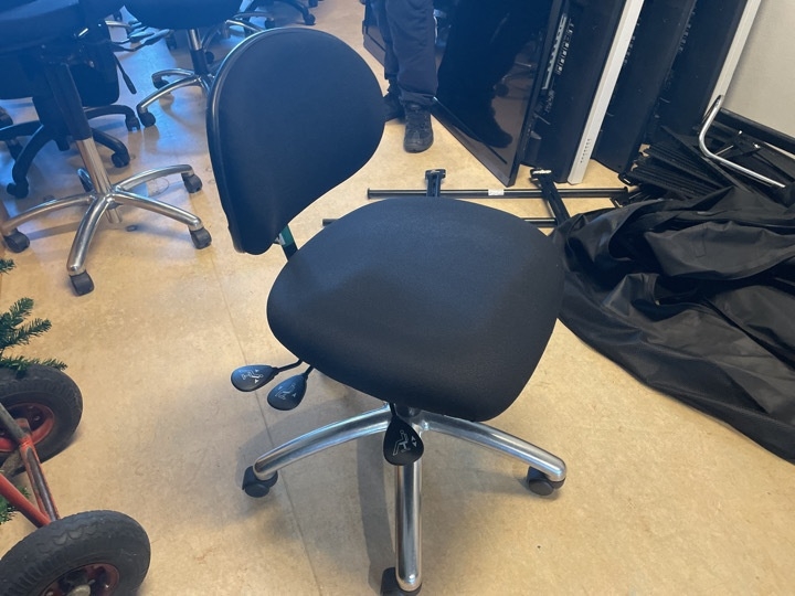 Klaravik Auktioner | Kontorstole