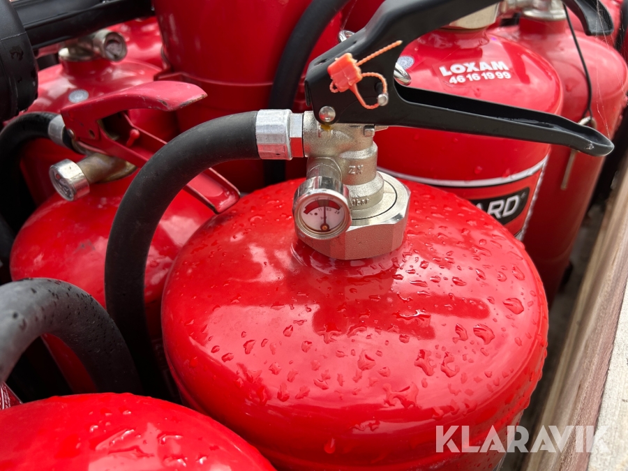 Palle med pulverslukkere, Holbæk, Klaravik auktioner