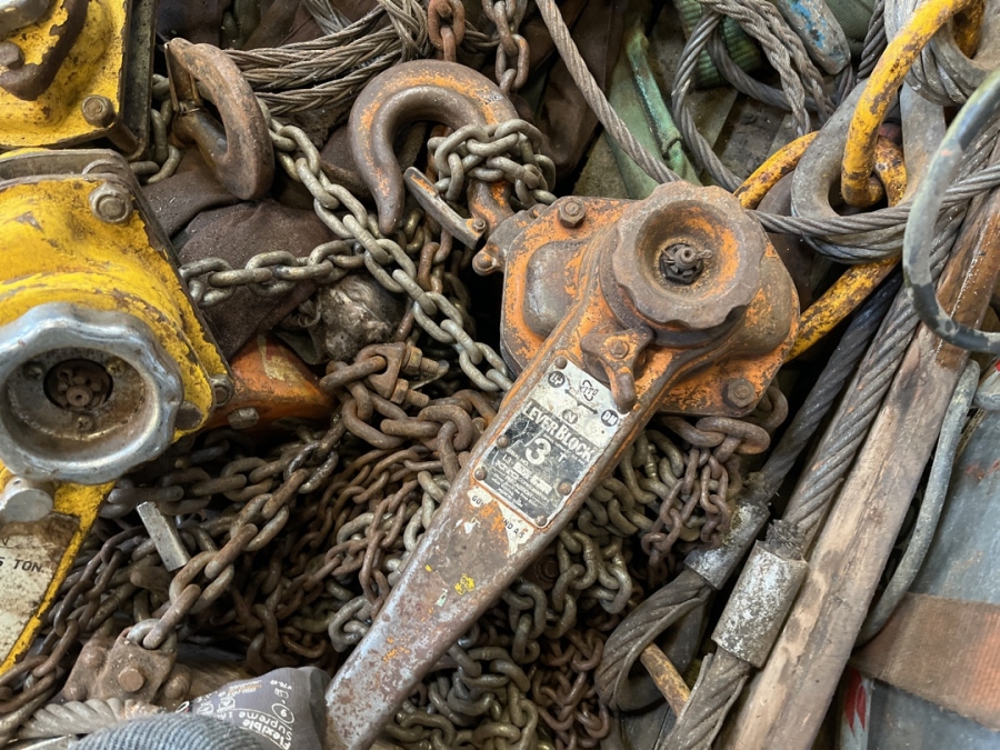 Løfteudstyr, skraldetaljer