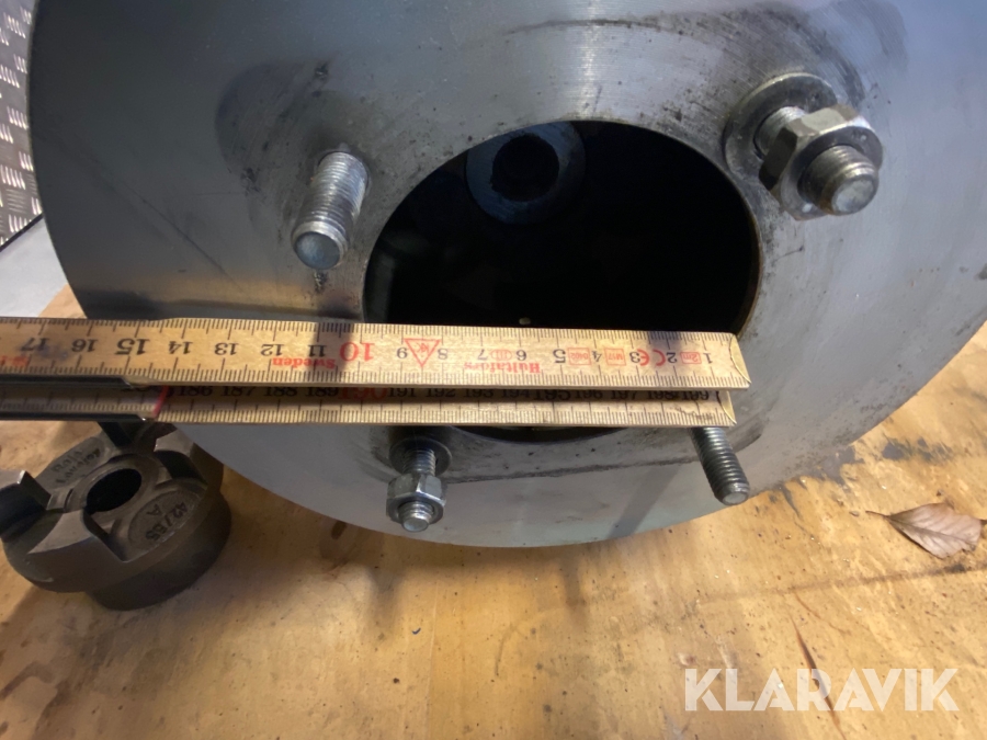 El motor Høyer Y252 180 L-4, Vordingborg, Klaravik auktioner