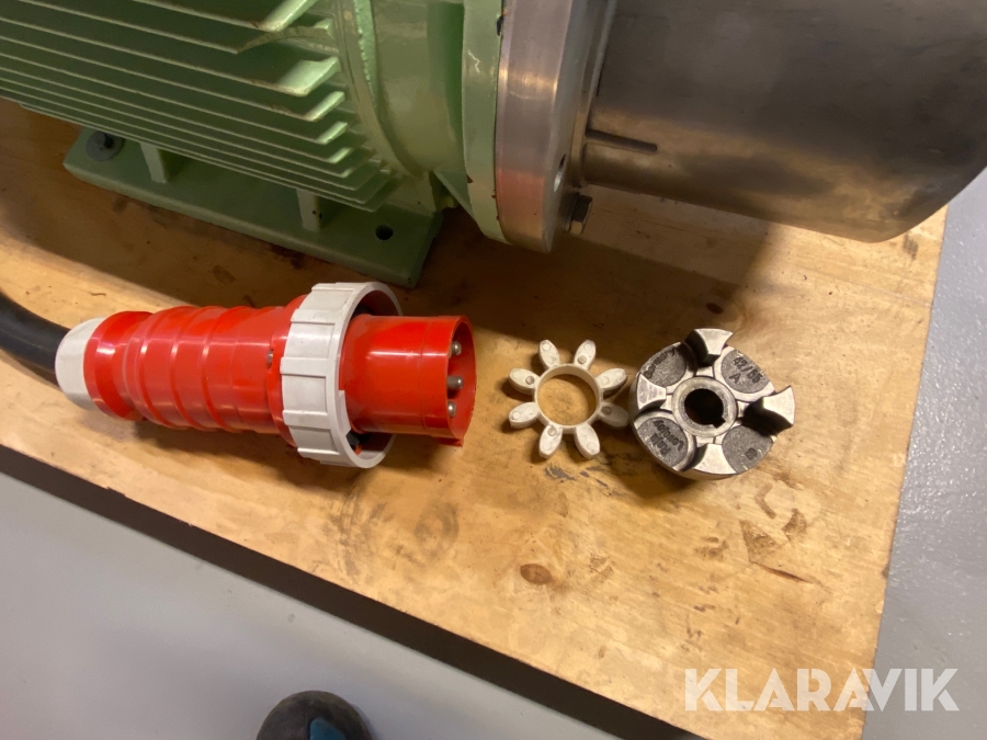 El motor Høyer Y252 180 L-4, Vordingborg, Klaravik auktioner