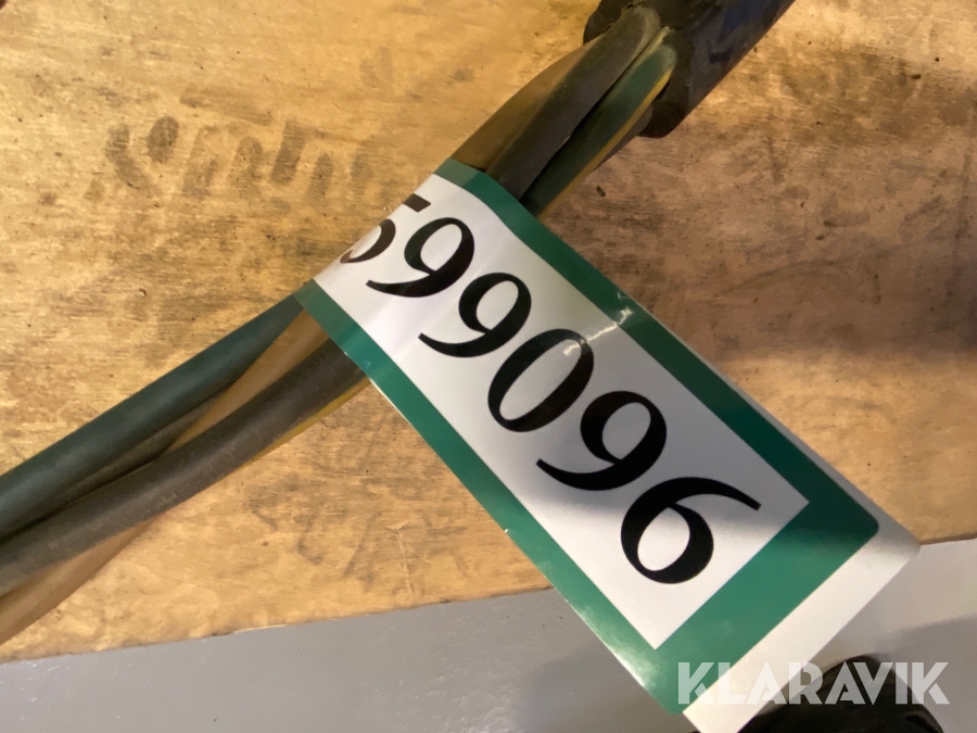 El motor Høyer Y252 180 L-4, Vordingborg, Klaravik auktioner