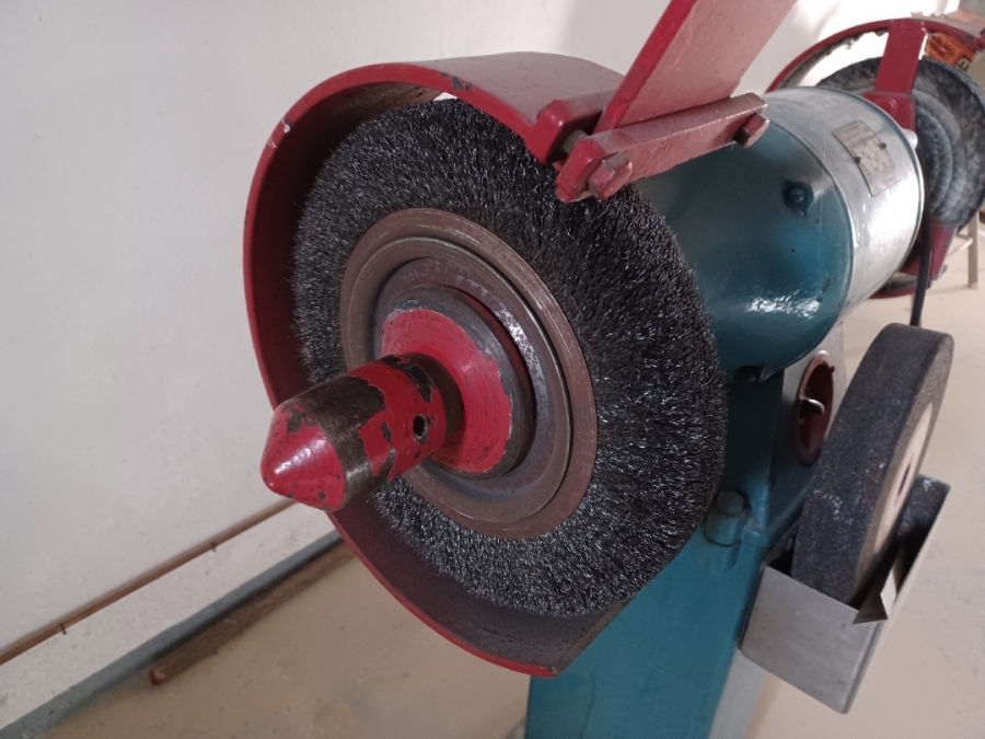 Slibemaskine med udsug