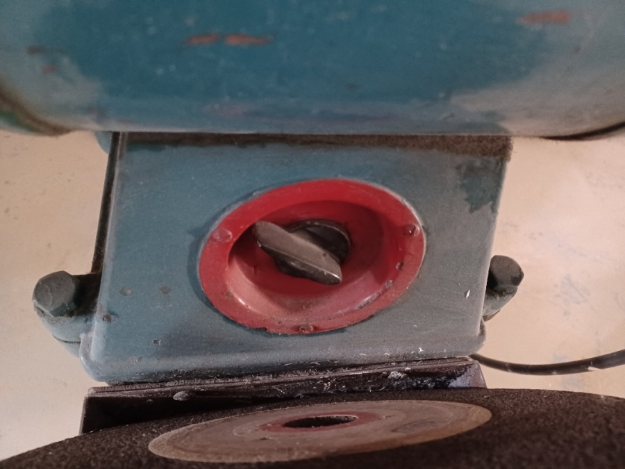 Slibemaskine med udsug