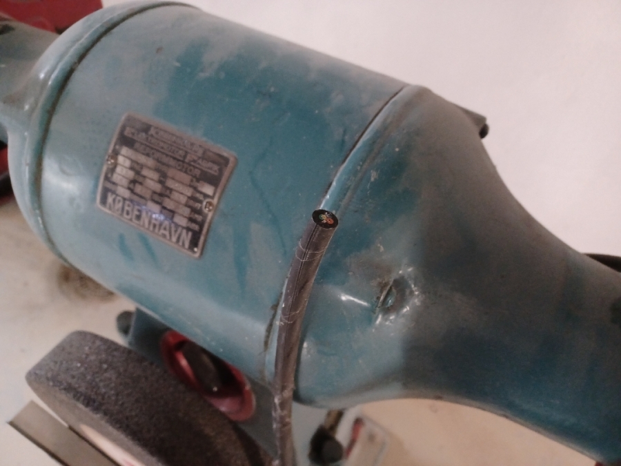 Slibemaskine med udsug