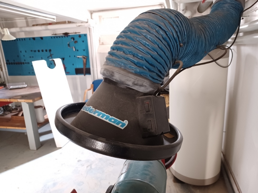 Slibemaskine med udsug