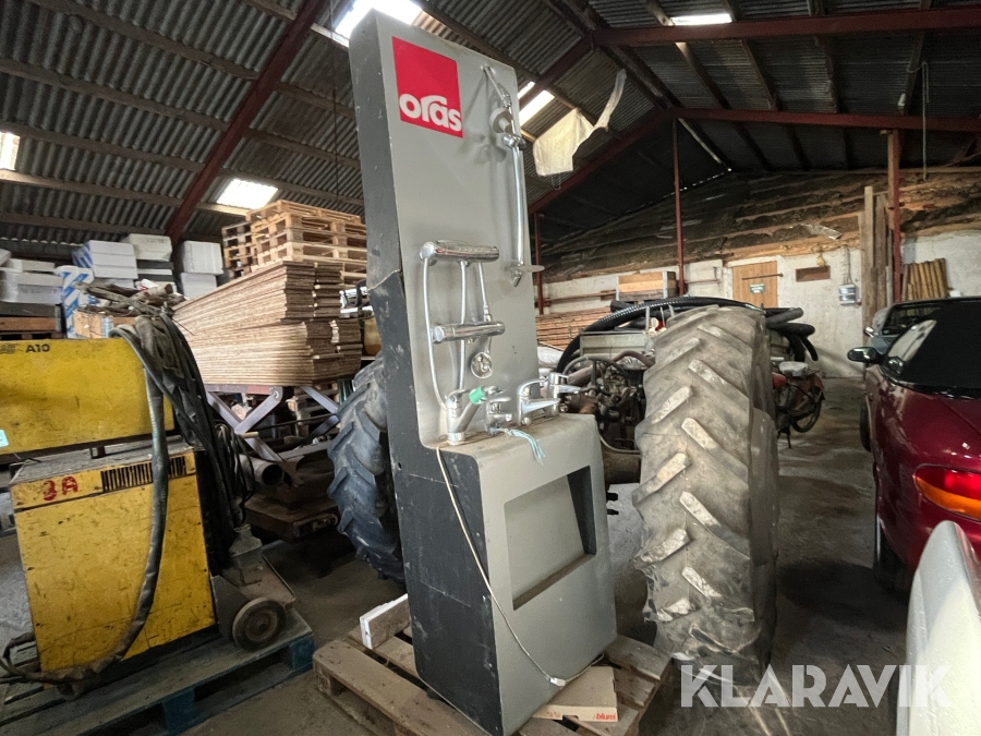 Udstilling med armaturer ORAS, Skive, Klaravik auktioner