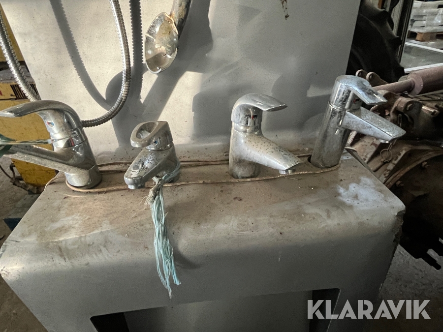 Udstilling med armaturer ORAS, Skive, Klaravik auktioner