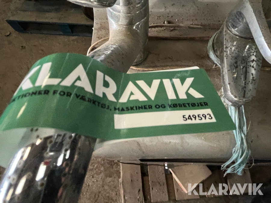 Udstilling med armaturer ORAS, Skive, Klaravik auktioner