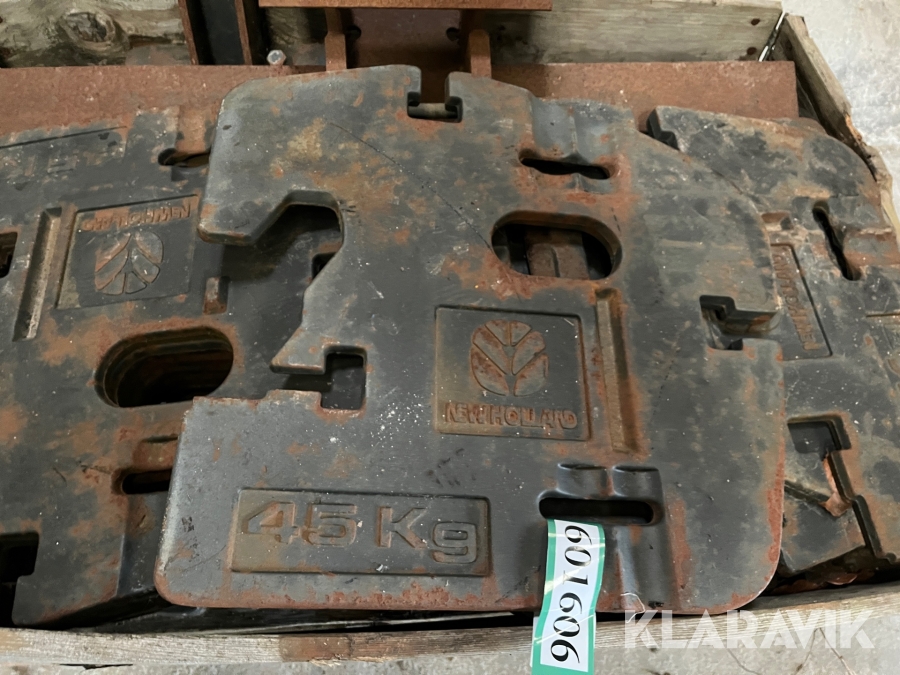 Vægte New Holland 45 kg, Rebild, Klaravik auktioner