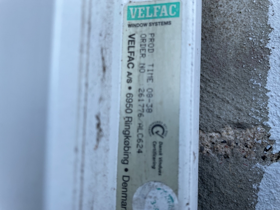 Velfac Mål 286,5 cm x91.5 cm, Hedensted, Klaravik auktioner