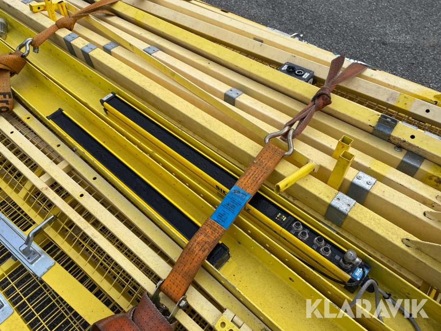 Sikkerhedsgitter m. Lysbom, Rebild, Klaravik auktioner