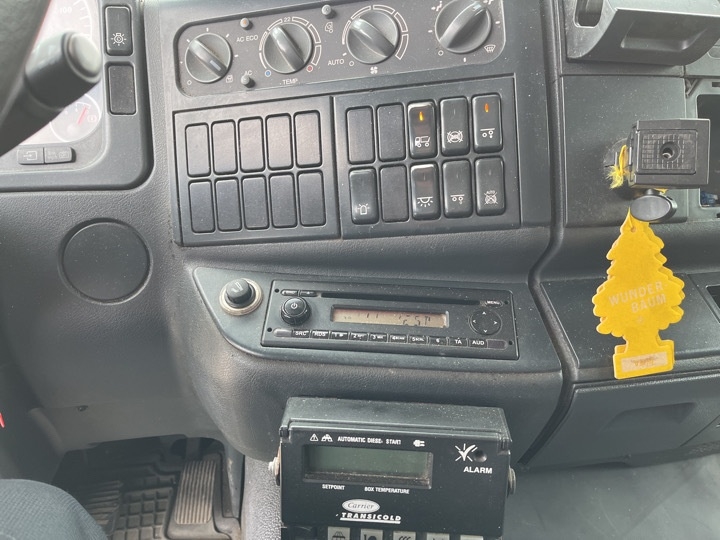 Forvogn med kølekasse