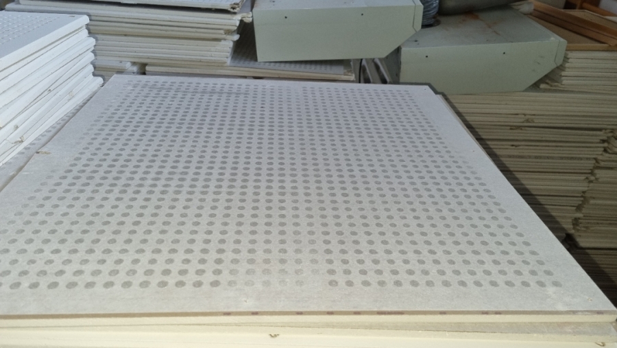 Klaravik Auktioner | Loftsplader