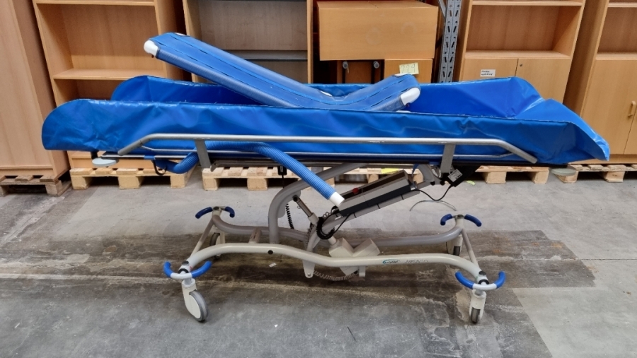 Klaravik Auktioner | Hospital inventar