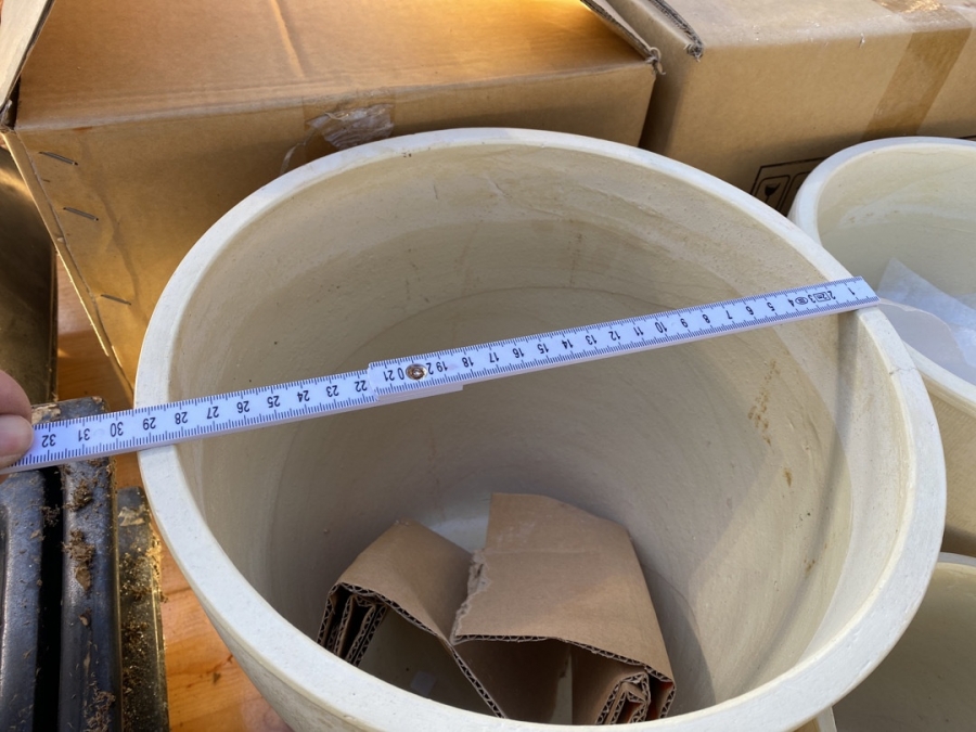 Klaravik Auktioner | Dekorations materiale