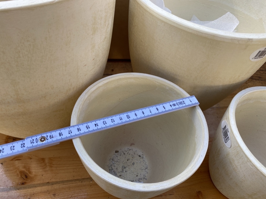 Klaravik Auktioner | Dekorations materiale