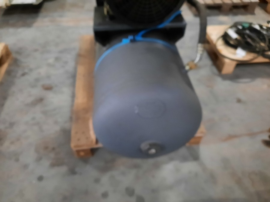 Kompressor med 250 ltr tank