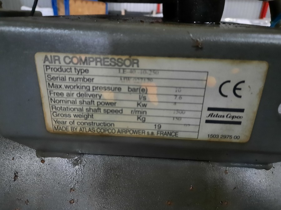 Kompressor med 250 ltr tank