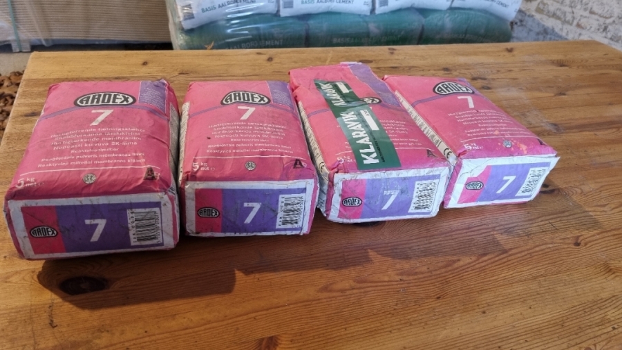 Klaravik Auktioner | Klæber