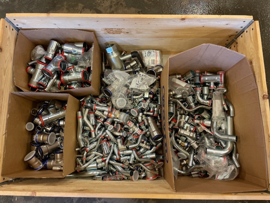 Klaravik Auktioner | Nippelrør, bøjninger mm