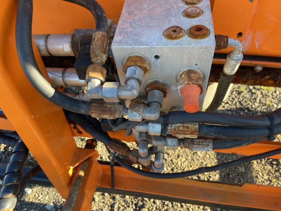 Klaravik Auktioner | Salt spreder