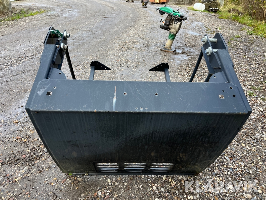 Førerhus til Giant. Safety Roof, Aalborg, Klaravik auktioner