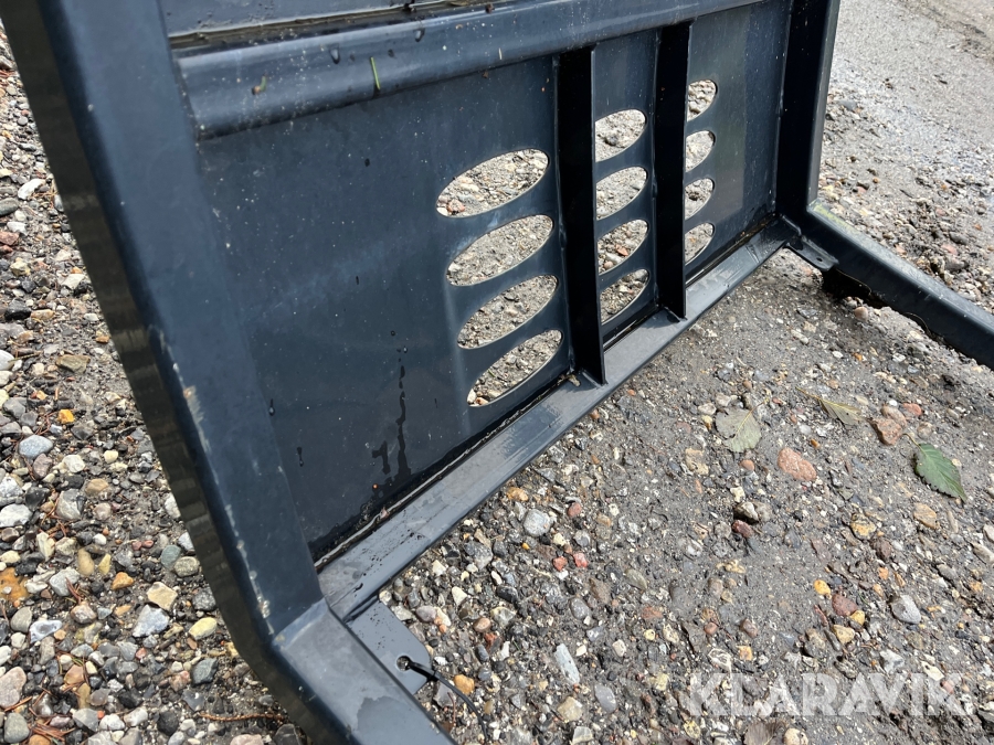 Førerhus til Giant. Safety Roof, Aalborg, Klaravik auktioner