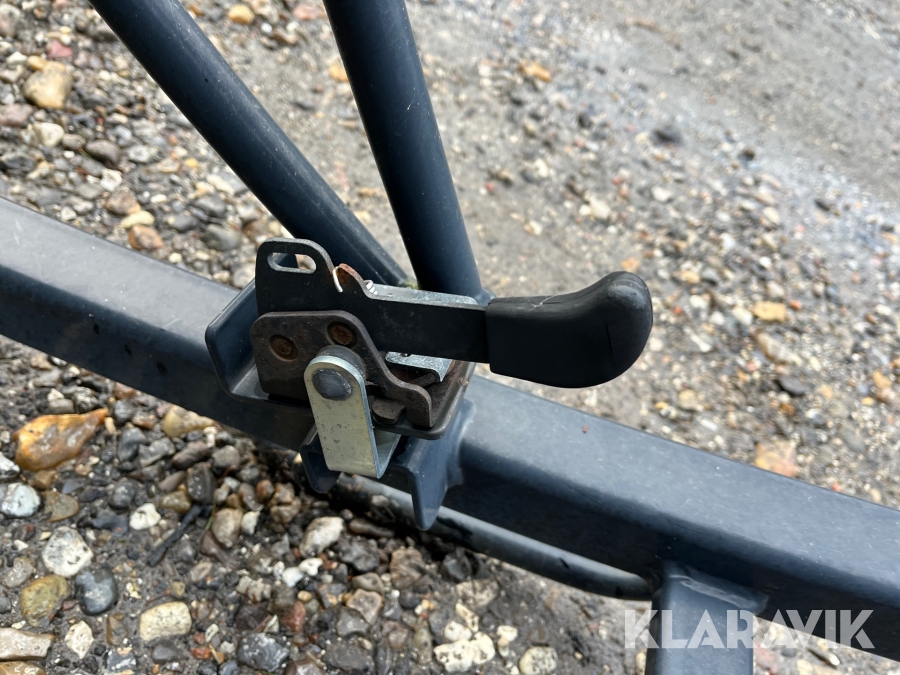 Førerhus til Giant. Safety Roof, Aalborg, Klaravik auktioner