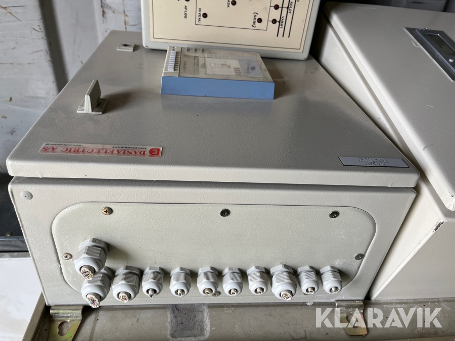 El-tavler 6 stk tavler med indhold, København, Klaravik aukt