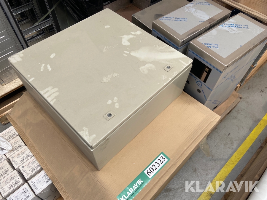 El skab, Ringkøbing-Skjern, Klaravik auktioner