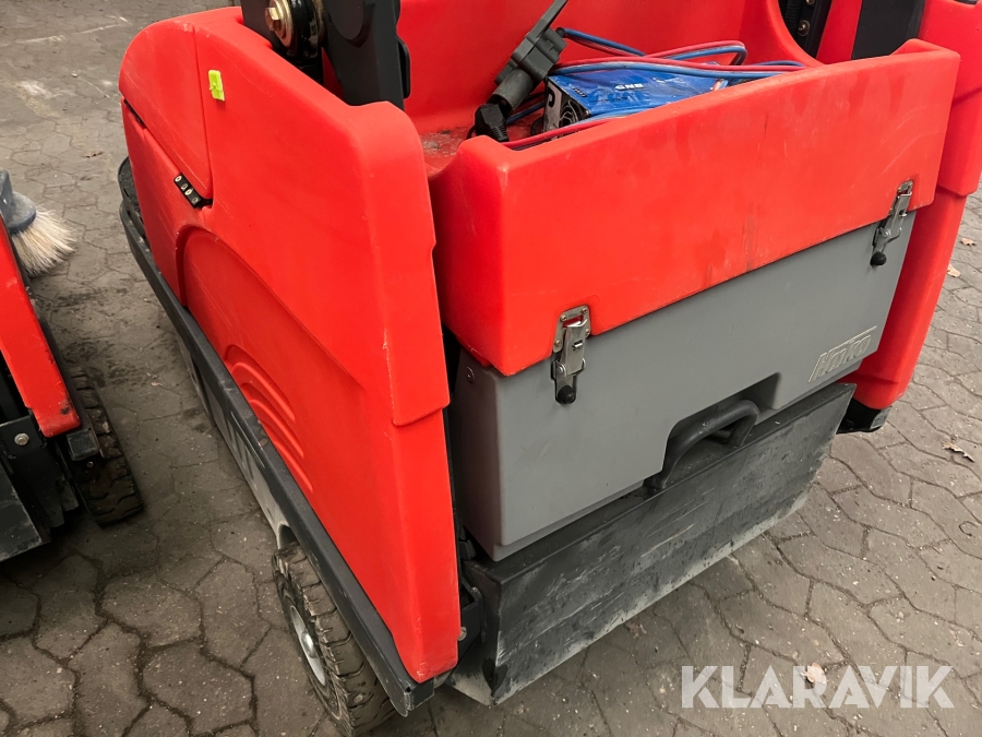 2 fejemaskiner Hako Sweepmaster B980 RH, Aarhus, Klaravik au