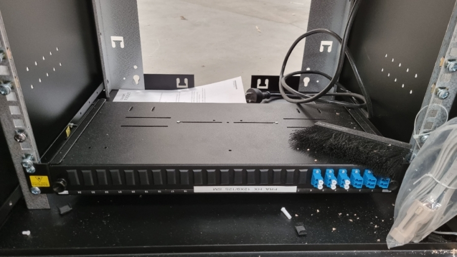 Klaravik Auktioner | Rack skab