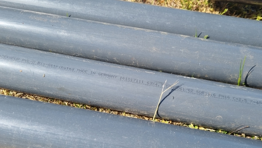 Klaravik Auktioner | Dekadur rør system