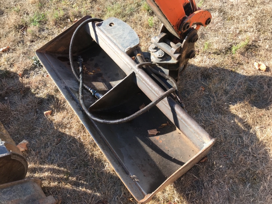 Hitachi ZX 18 minigraver