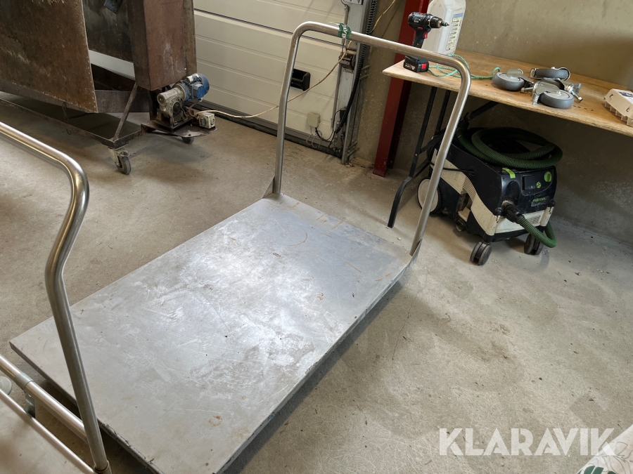 Rustfri 2 stk vogne, Hillerød, Klaravik auktioner