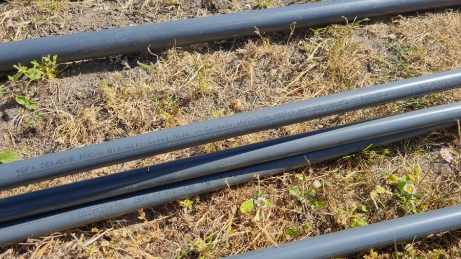 Klaravik Auktioner | Dekadur rør system