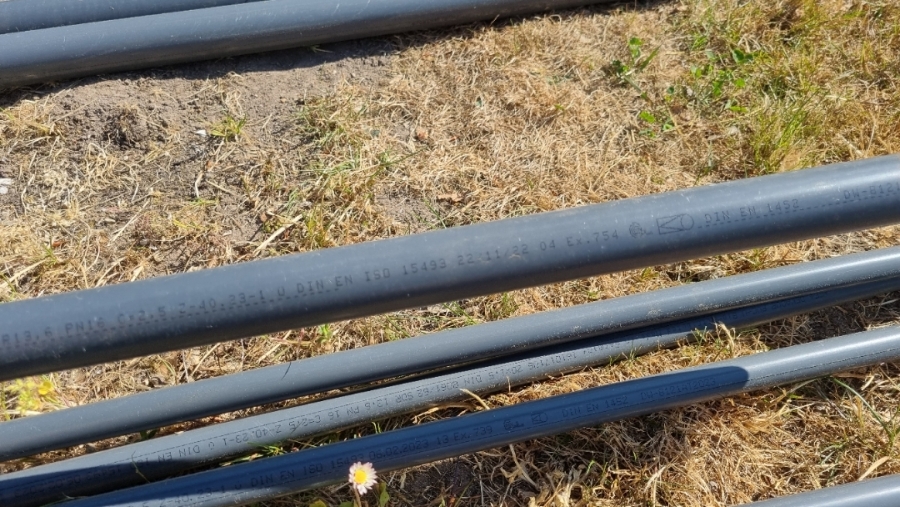 Klaravik Auktioner | Dekadur rør system