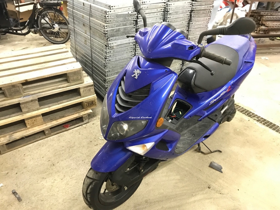 Klaravik Auktioner | 45 knallert