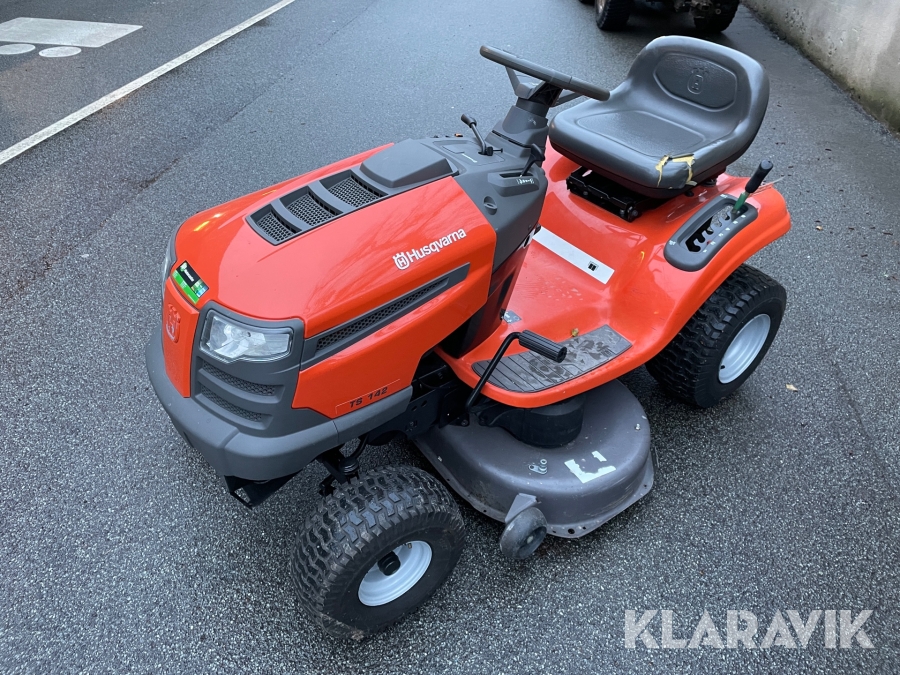 Plænetraktor/Havetraktor Husqvarna TS 142, Odense, Klaravik