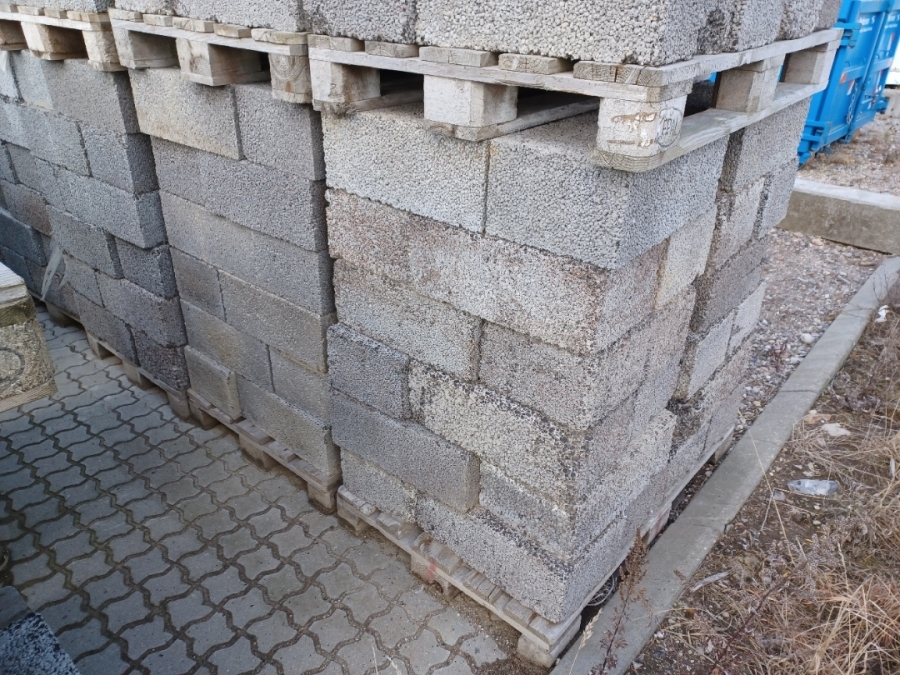 Klaravik Auktioner | Lecablokke