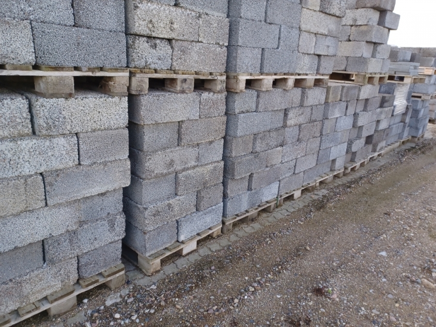 Klaravik Auktioner | Lecablokke