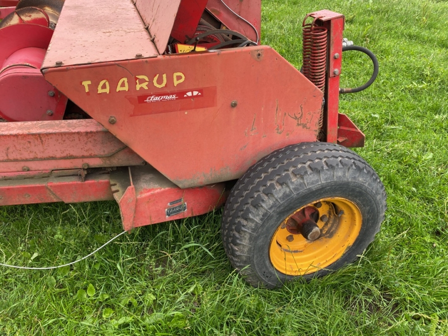 Klaravik Auktioner | Finsnitter