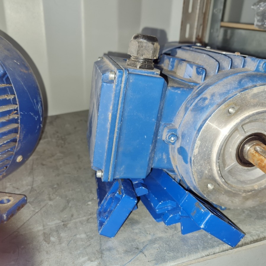 Klaravik Auktioner | 3 stk Elmotore