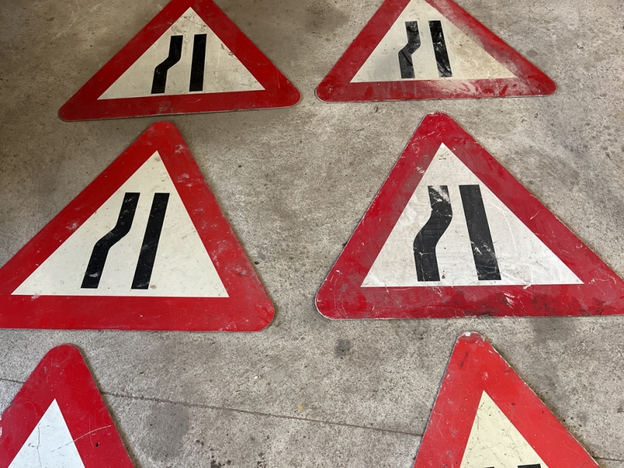 Klaravik Auktioner | Vejskilte