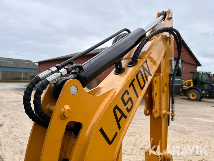 Mini graver Laston, Varde, Klaravik auktioner