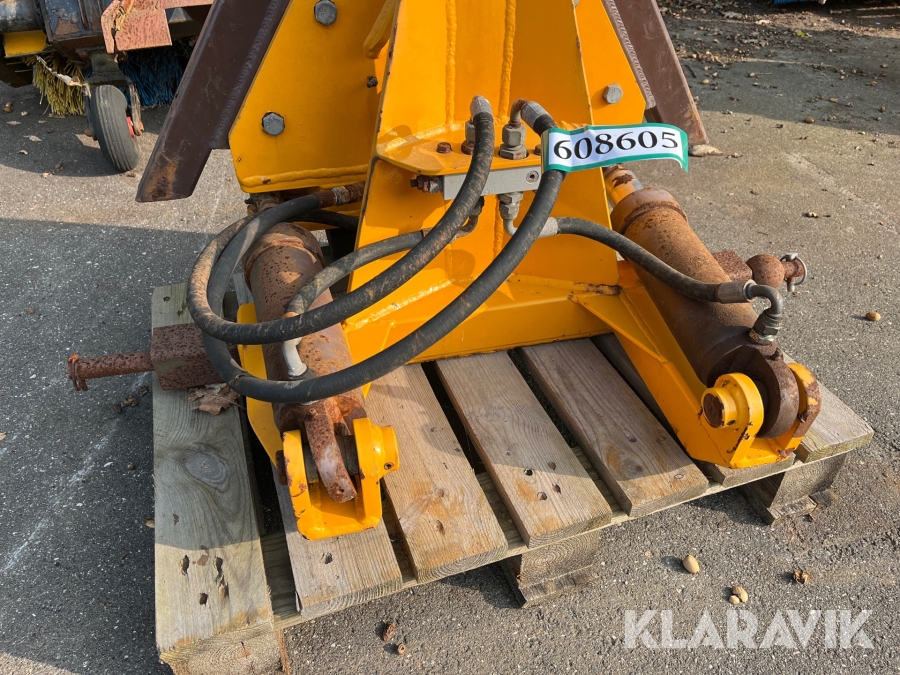 Svingramme FM maskiner 447, Brønderslev, Klaravik auktioner