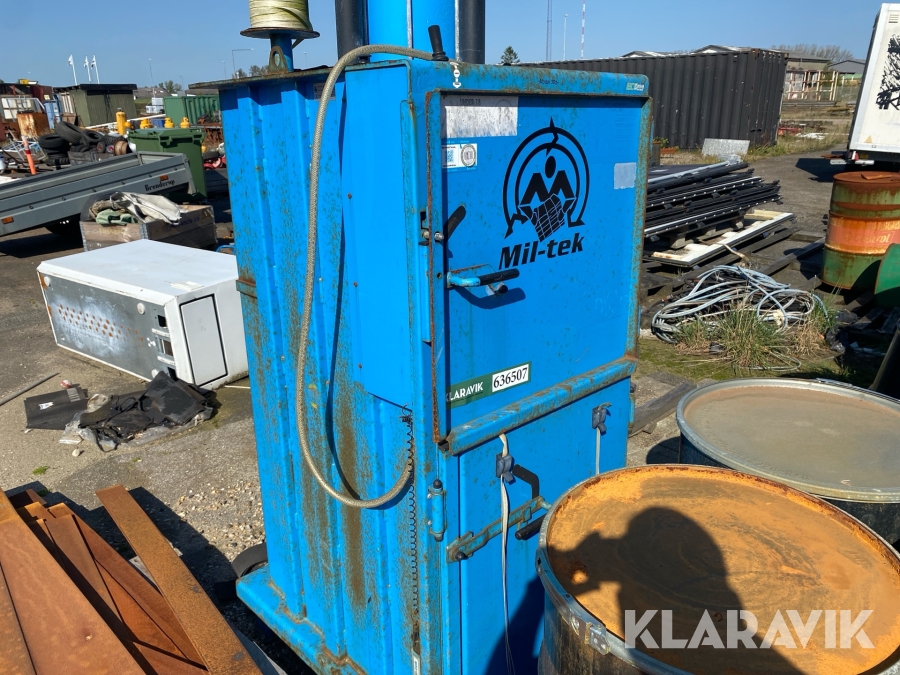 Pappresser Mil-tek, Herning, Klaravik auktioner